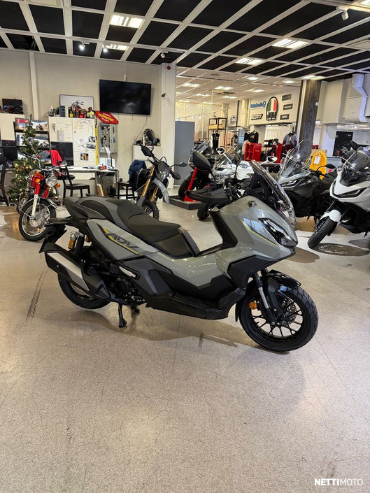 Honda ADV 3319312 - Ajoneuvot - Vaihdokit - Bike & Boat World