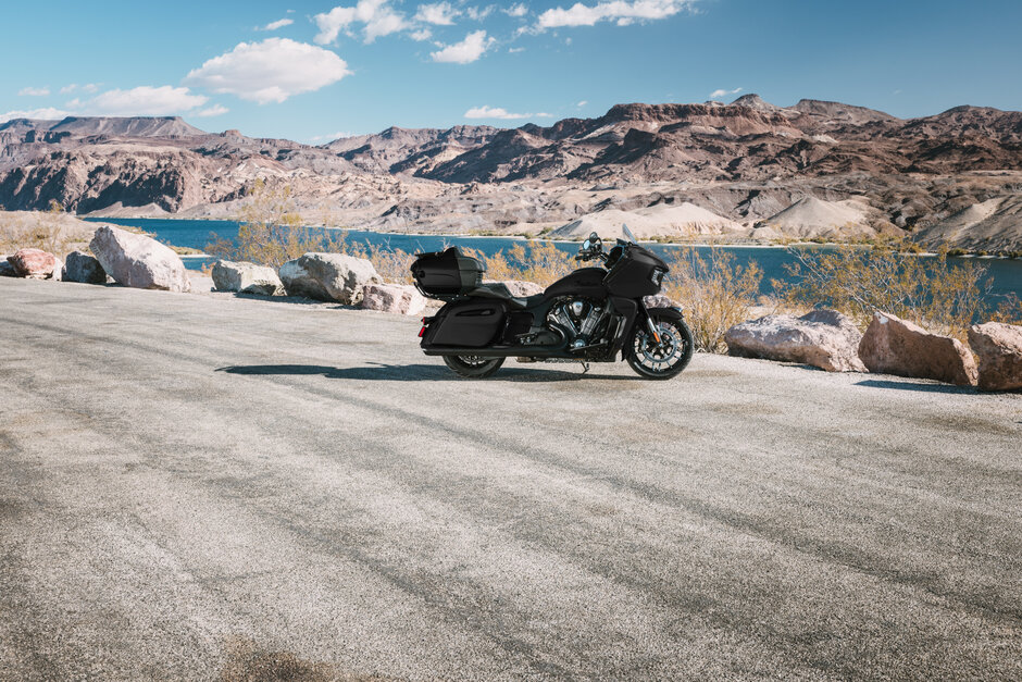 Indian Pursuit Dark Horse