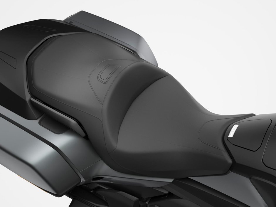 Honda GL1800 Gold Wing Bagger DCT