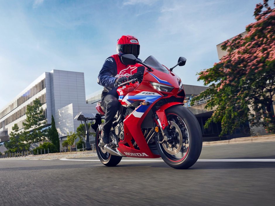 Honda CBR650R