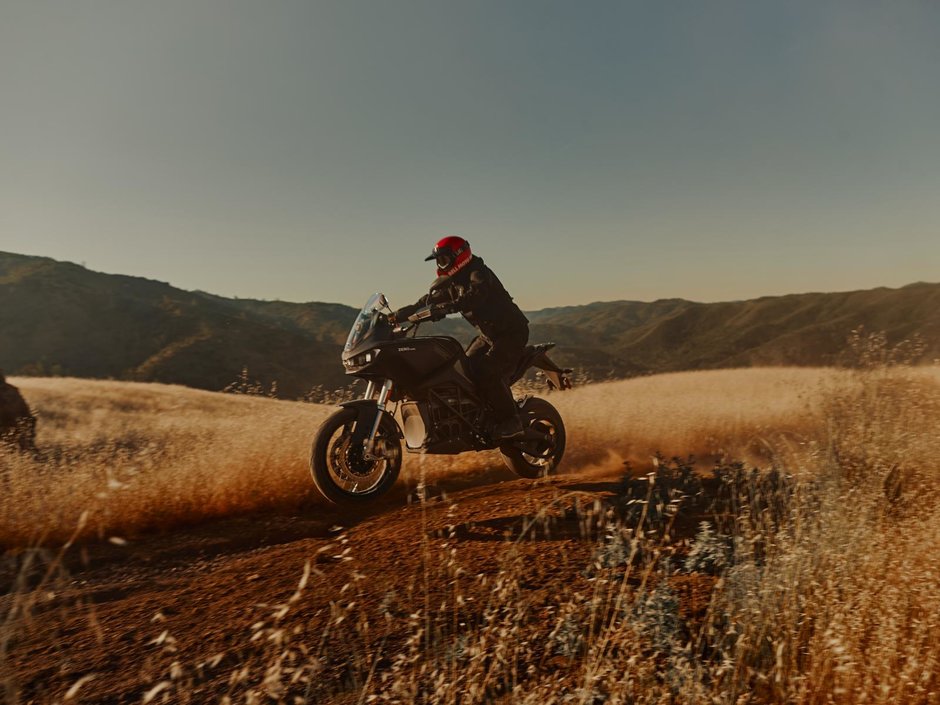 Zero DSR/X -sähkömoottoripyörä | bikeworld.fi